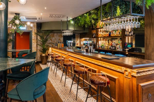 Adam's Court | Andrea